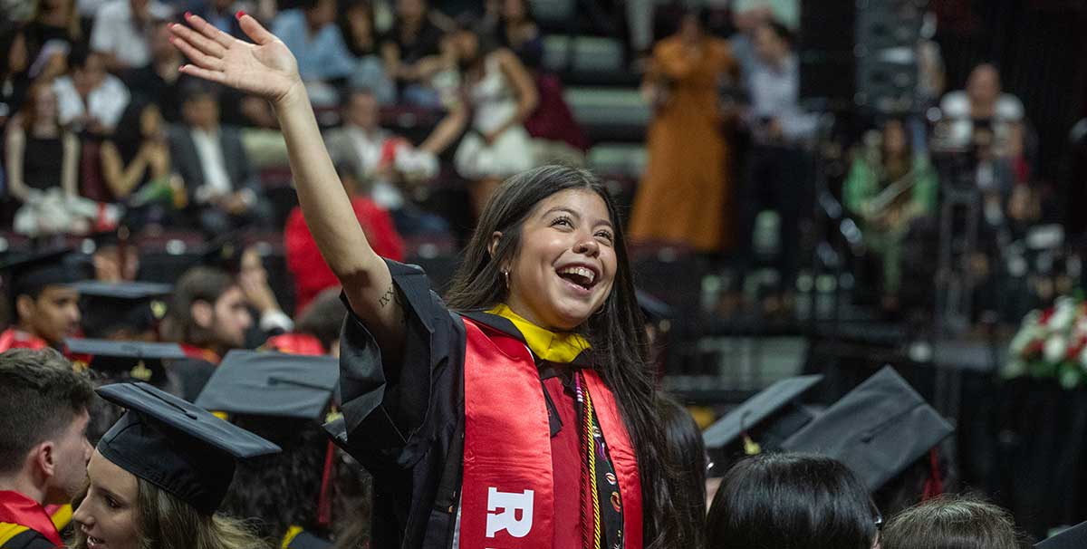 Convocation speaker shares "lessons learned" to inspire success among graduating students ...