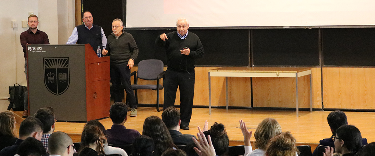 Alumnus launches seminar to teach students how to manage finances ...