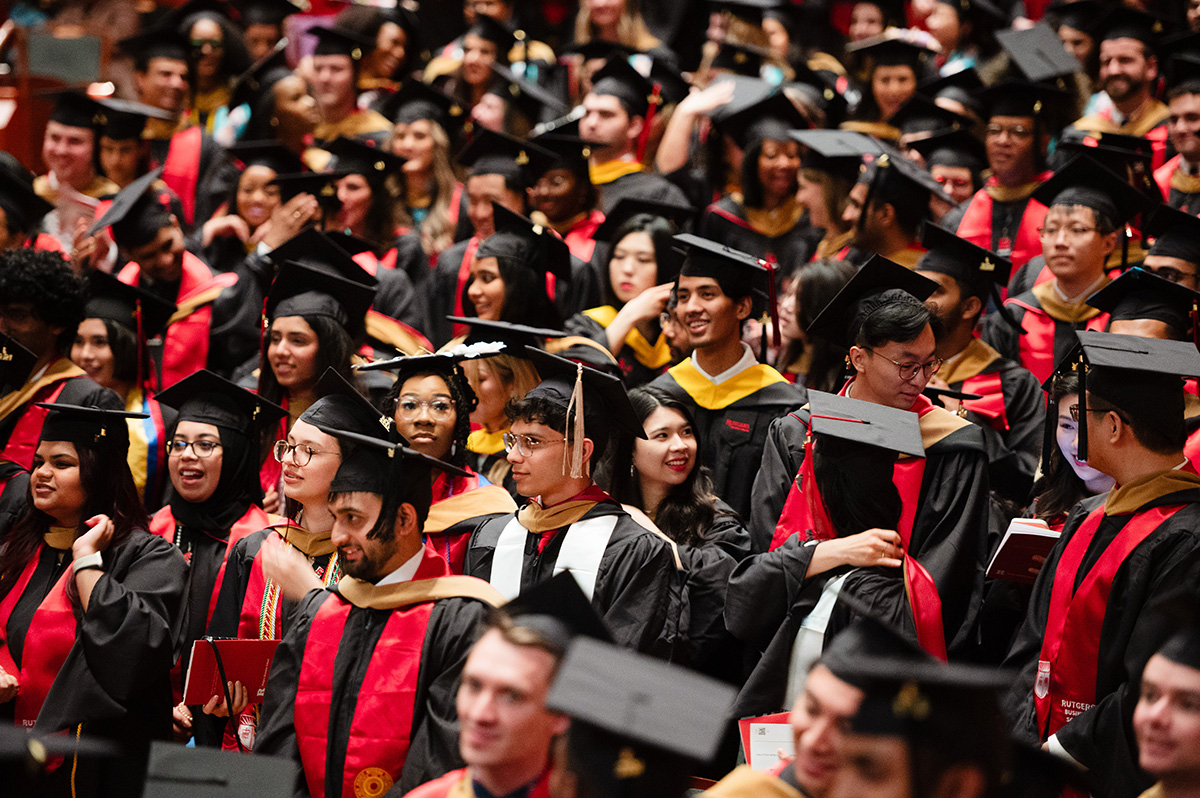 Hundreds of students celebrate new degrees at graduate program ...